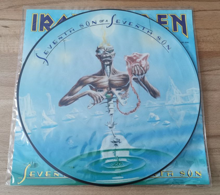 IRON MAIDEN Seventh son of a seventh son LP Pic Disc + Fahne (Gebraucht) in Münchwilen TG für ...
