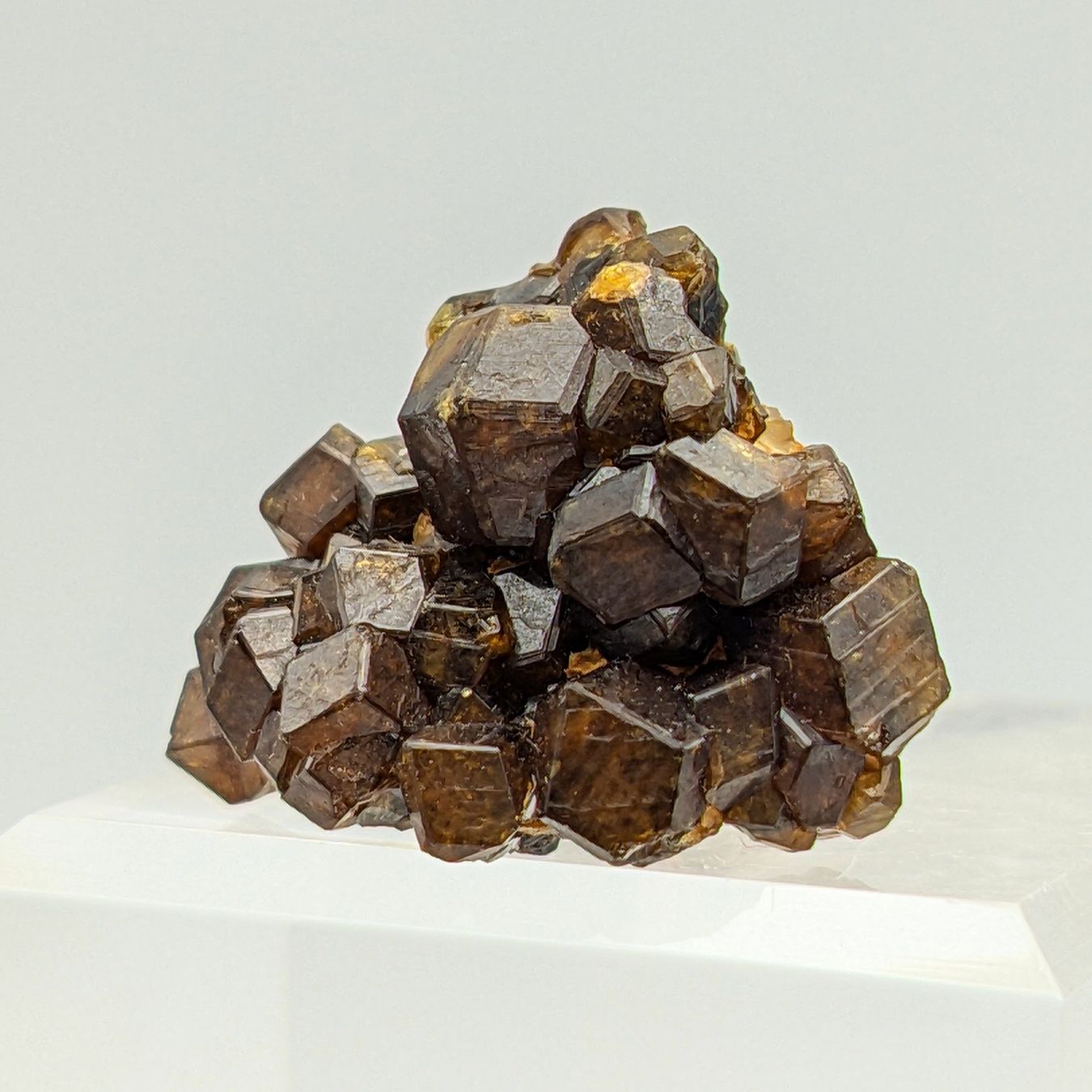 Geode aus GROSSULAR, GRÜNER GRANAT mit Muskovit, Mali (Neu (gemäss ...