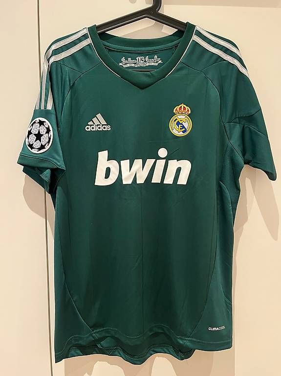 Real Madrid 11/12 Shirt grün #7 Ronaldo (Gebraucht) in Sursee für CHF ...