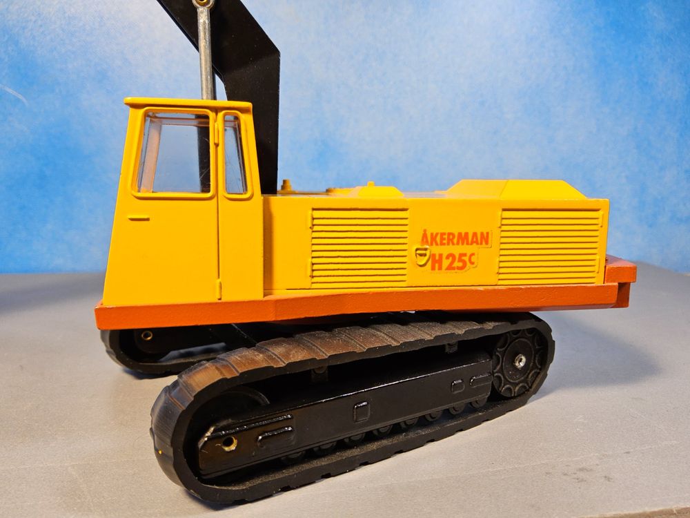 Åkerman H25c Ketten Bagger __ NZG 148 Modelle __ OVP __ 1:50 (Gebraucht ...
