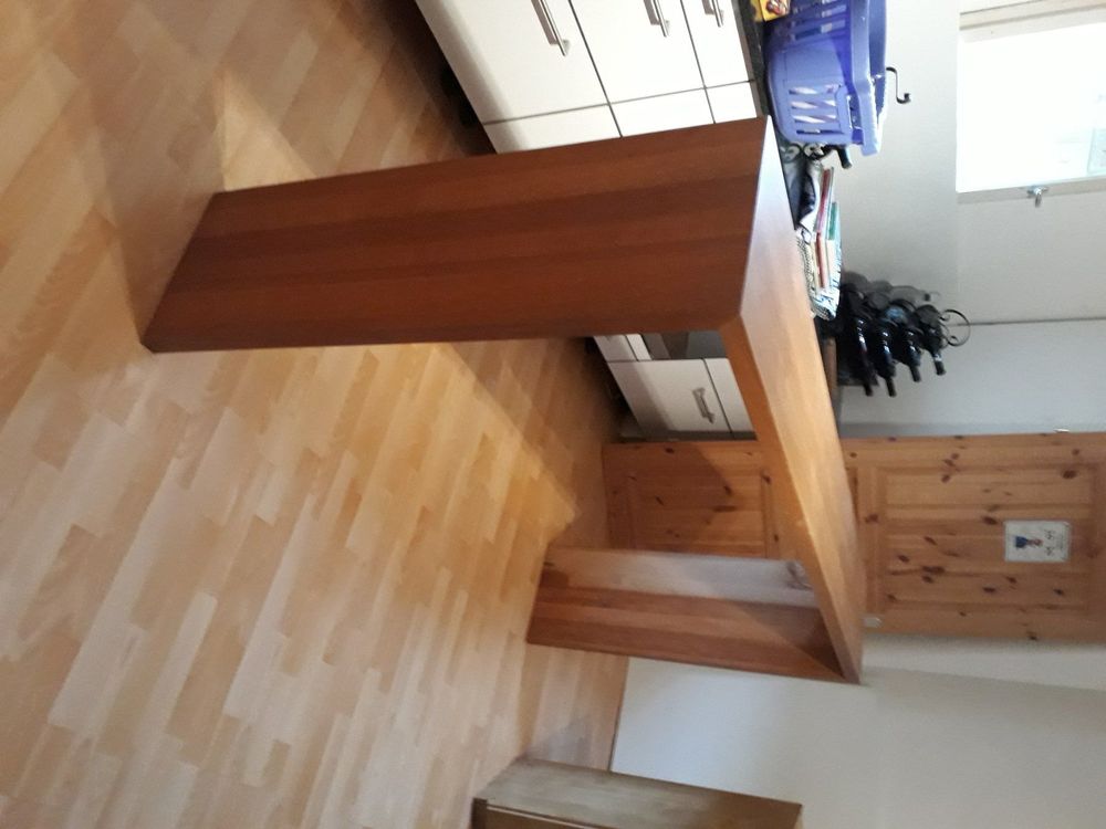Stehbar, Bar, massiv aus Holz ab 10.- (Gebraucht) in schwellbrunn für ...