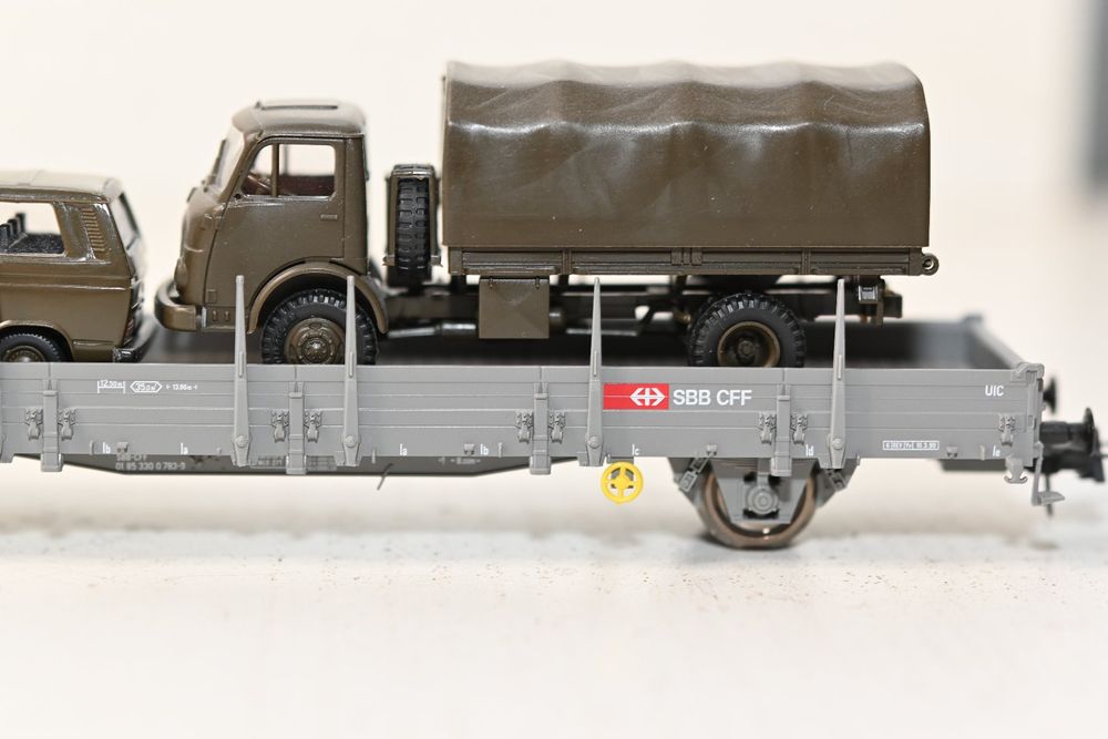 SBB Ks mit Militärfahrzeugen Roco HO/DC (Gebraucht) in Laupen ZH für CHF 31 – mit Lieferung auf ...