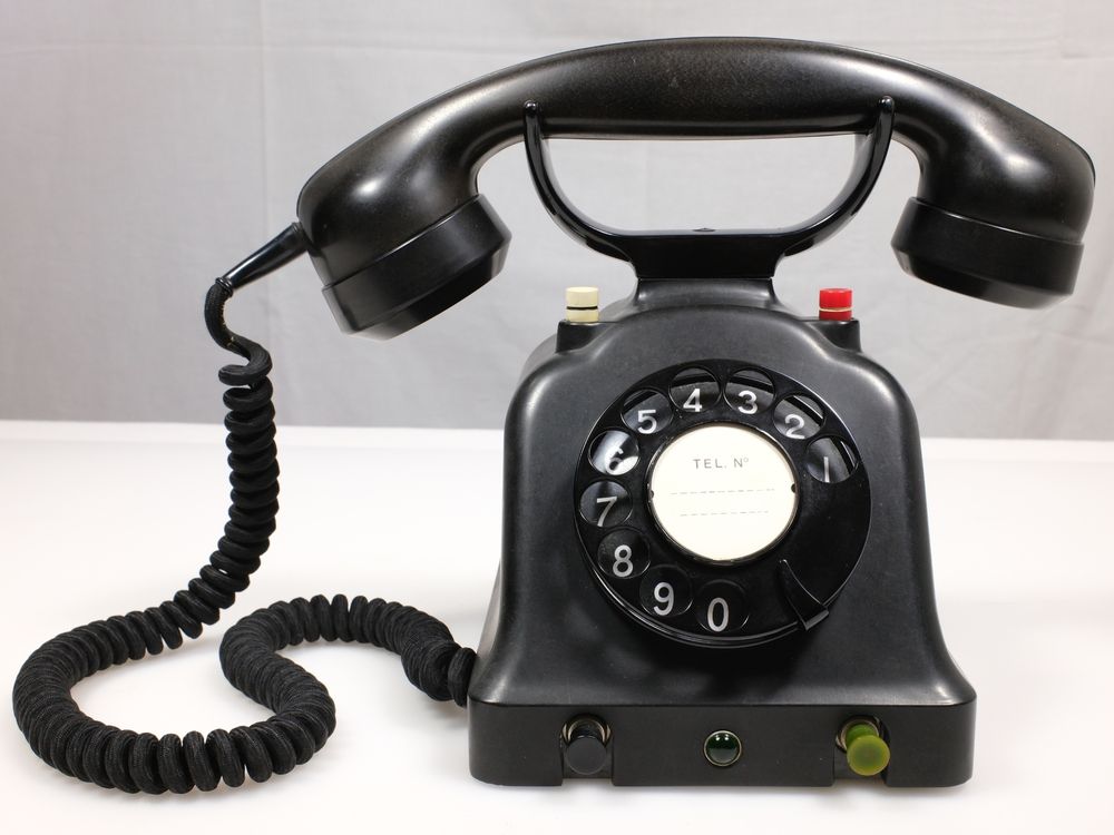 Antikes PTT Tisch-Telefon Mod 29, Linienwähler A I/1 (Gebraucht) in Lobsigen für CHF 40 – mit ...
