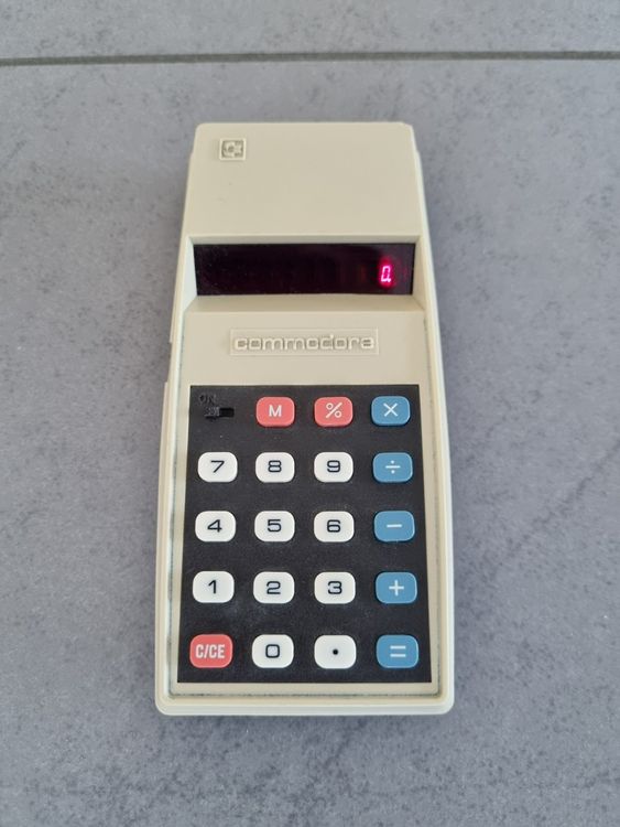 Commodore / Taschenrechner Model 786M | Kaufen auf Ricardo