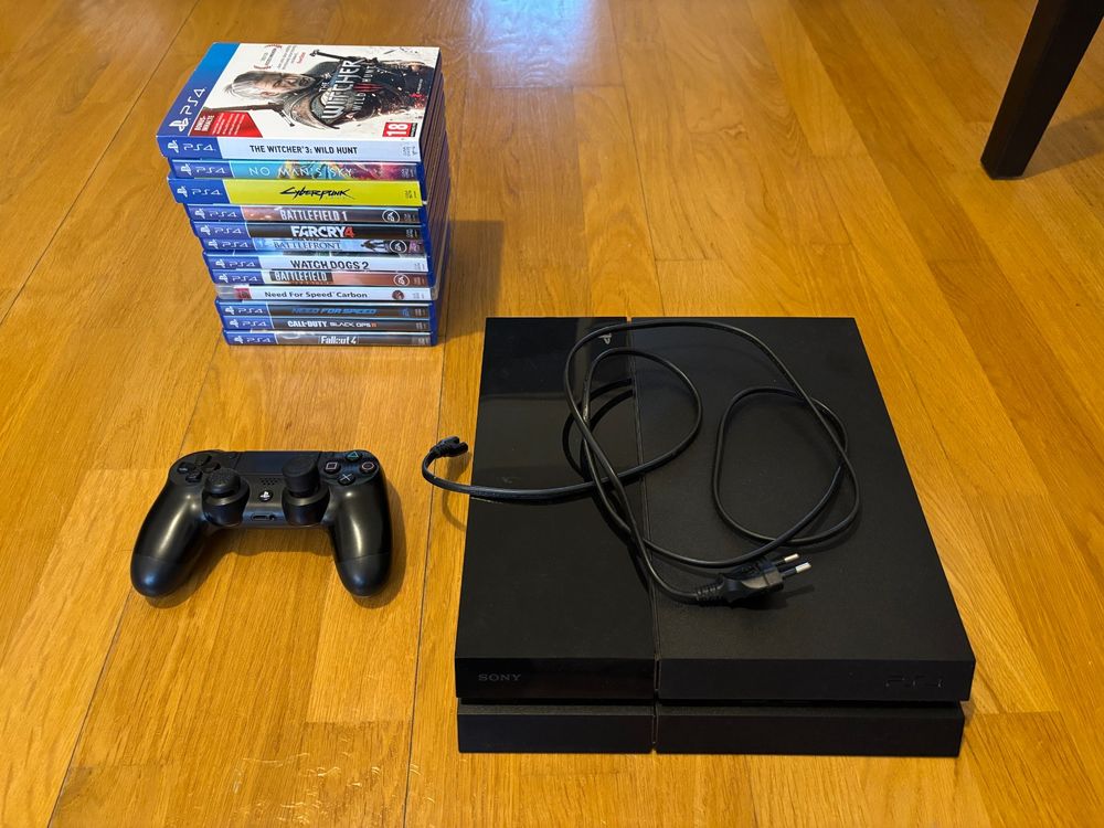 Sony Playstation 4 Slim (Gebraucht) in Zürich für CHF 150 – mit Lieferung auf Ricardo kaufen