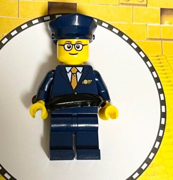 seltene Lego Minifigure JR East Japan Nr. 1 Vorstand Brille | Kaufen ...