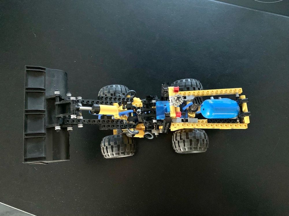Lego Technic 8459 Pneumatik Bagger (Gebraucht) in Wermatswil für CHF 45 ...