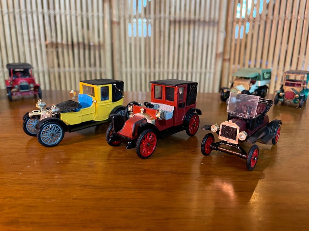 3 Oldtimer Modelle - Lanchester, Renault,, Ford Lizzie | Kaufen auf Ricardo