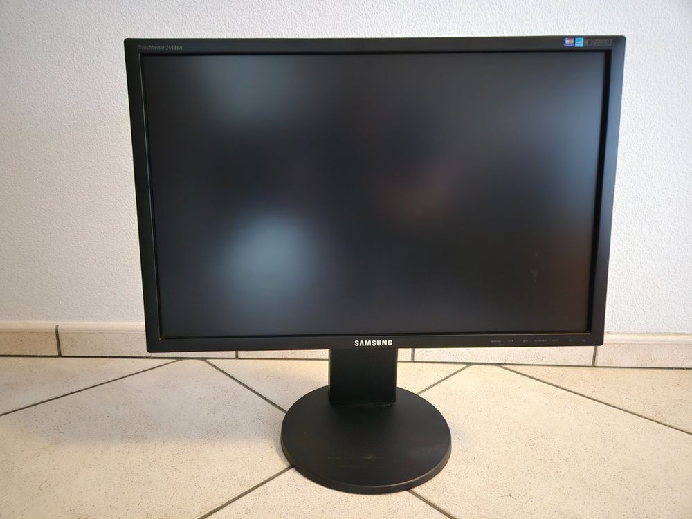 Drehbarer 24" Monitor - Samsung Syncmaster 2443BW (Gebraucht) in ...