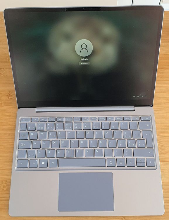 Microsoft Surface Laptop Go Ice Blue | Kaufen auf Ricardo