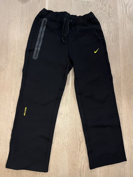 Nike X NOCTA Tech fleece Joggers L (Neu und originalverpackt) in Genève für CHF 39 – mit ...