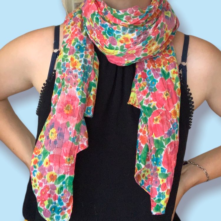 Super cute y2k scarf | Kaufen auf Ricardo