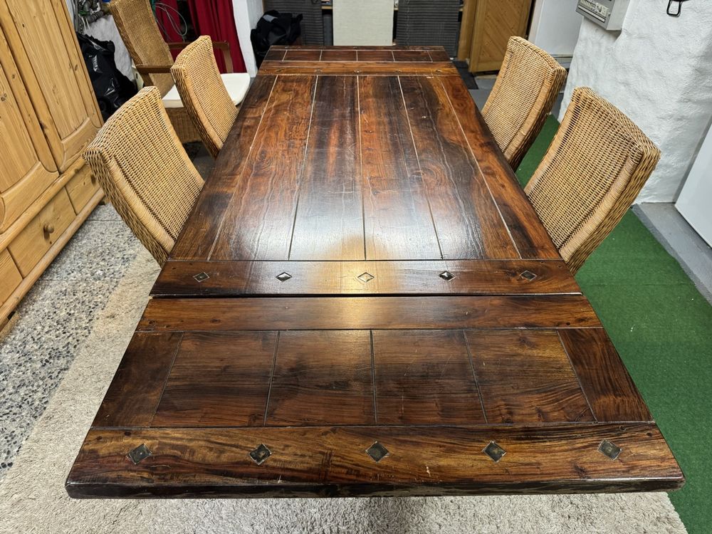 Massiver Holztisch / 2 Ansteckplatten (160-240cm) 6 Stühle (Gebraucht) in Engelburg für CHF 155 ...