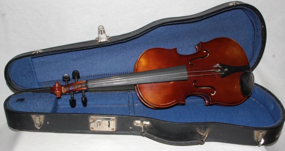 GEIGE VIOLINE c. 54 cm + Koffer (Gebraucht) in Allschwil für CHF 65 ...