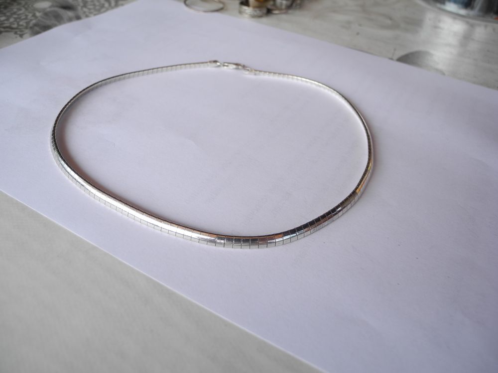 Schlangen Collier ca 43 cm ca 8 gramm dünn (Gebraucht) in ruggell für ...