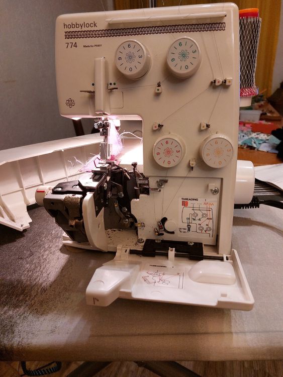 Pfaff Hobbylook 774 Overlock (Gebraucht) in Elgg für CHF 190 – nur ...