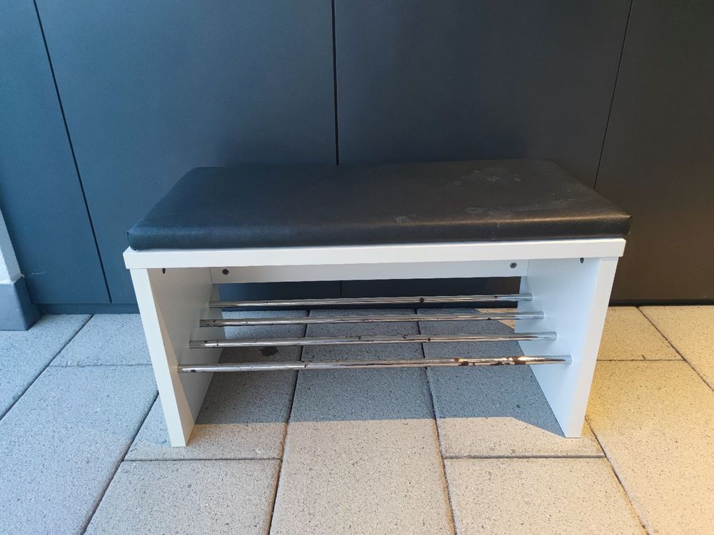 Schuhregal mit Sitzbank (Gebraucht) in Untersiggenthal für CHF 1 – nur ...