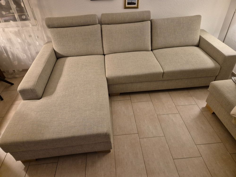 Ecksofa & Hocker mit Stauraum - Top Zustand! (Gebraucht) in Wil SG für CHF 750 – nur Abholung ...
