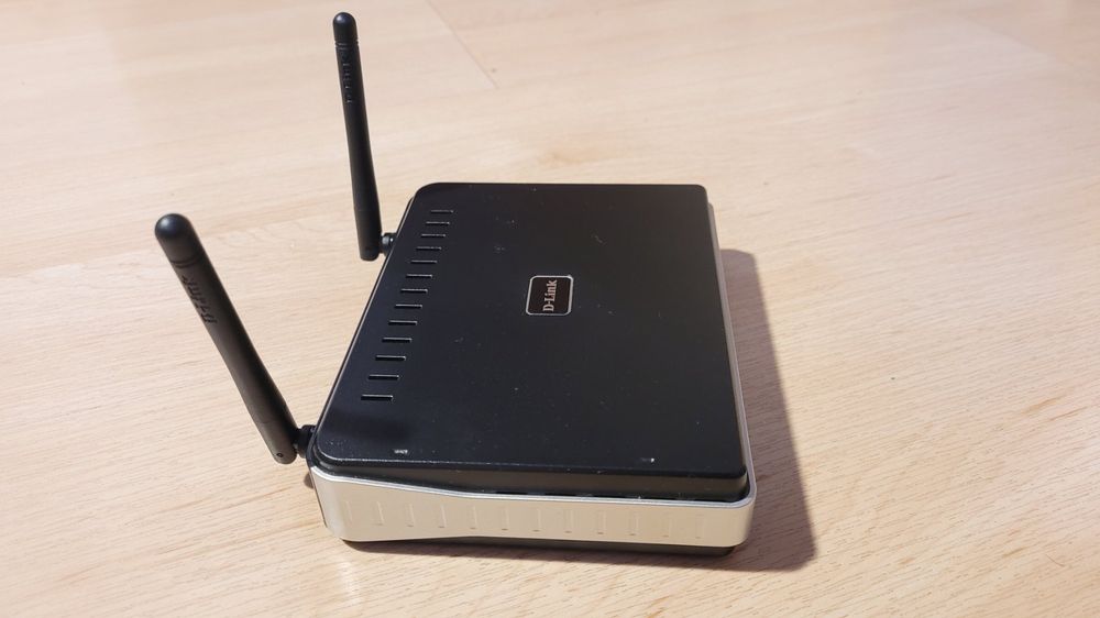 Wireless N 300 Router DIR-615, bis 300 MBit, mit Netzteil (Gebraucht ...