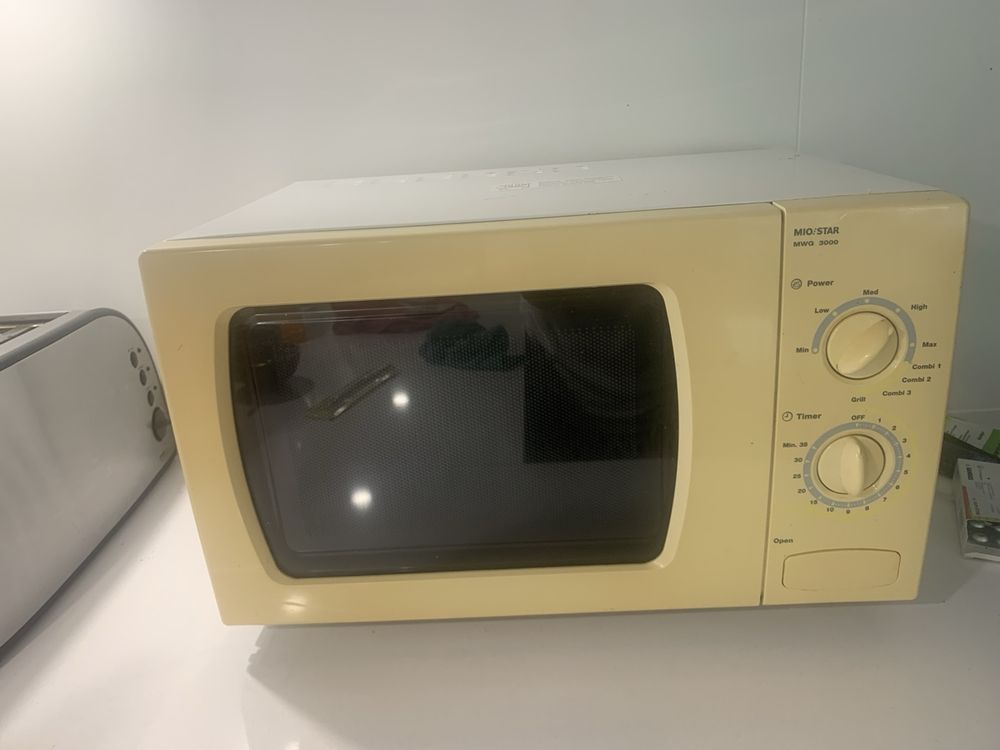 Micro- ondes moi star (D'occasion) à Genève pour CHF 30 – retrait ...