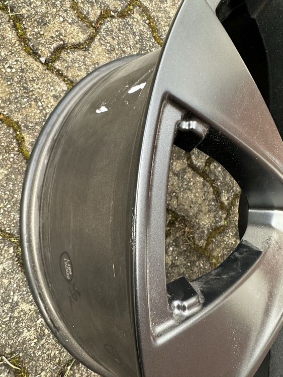 Tesla Model X 22 Zoll, 22x10.0J +35mm, Top Zustand! (Gebraucht) in ...