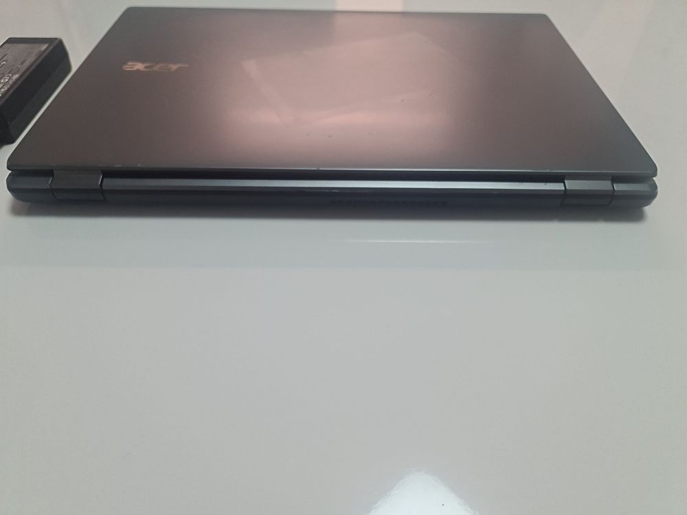 Acer E17 Intel Core i5 17.3" 8GB DDR3 256GB SSD Windows 11 (Gebraucht ...