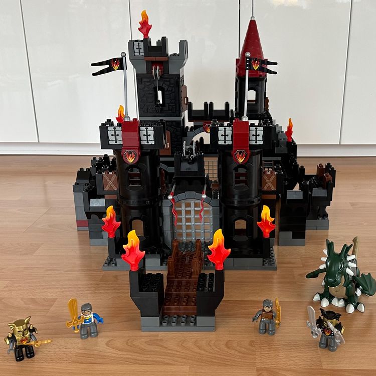 LEGO Duplo Black Castle Set 4785 - Ritterburg von 2005 (Gebraucht) in ...