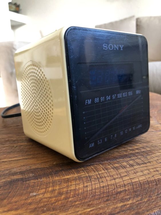 Vintage - Sony Digicube Radio Wecker - 80ziger Jahre (Gebraucht) in Egg ...