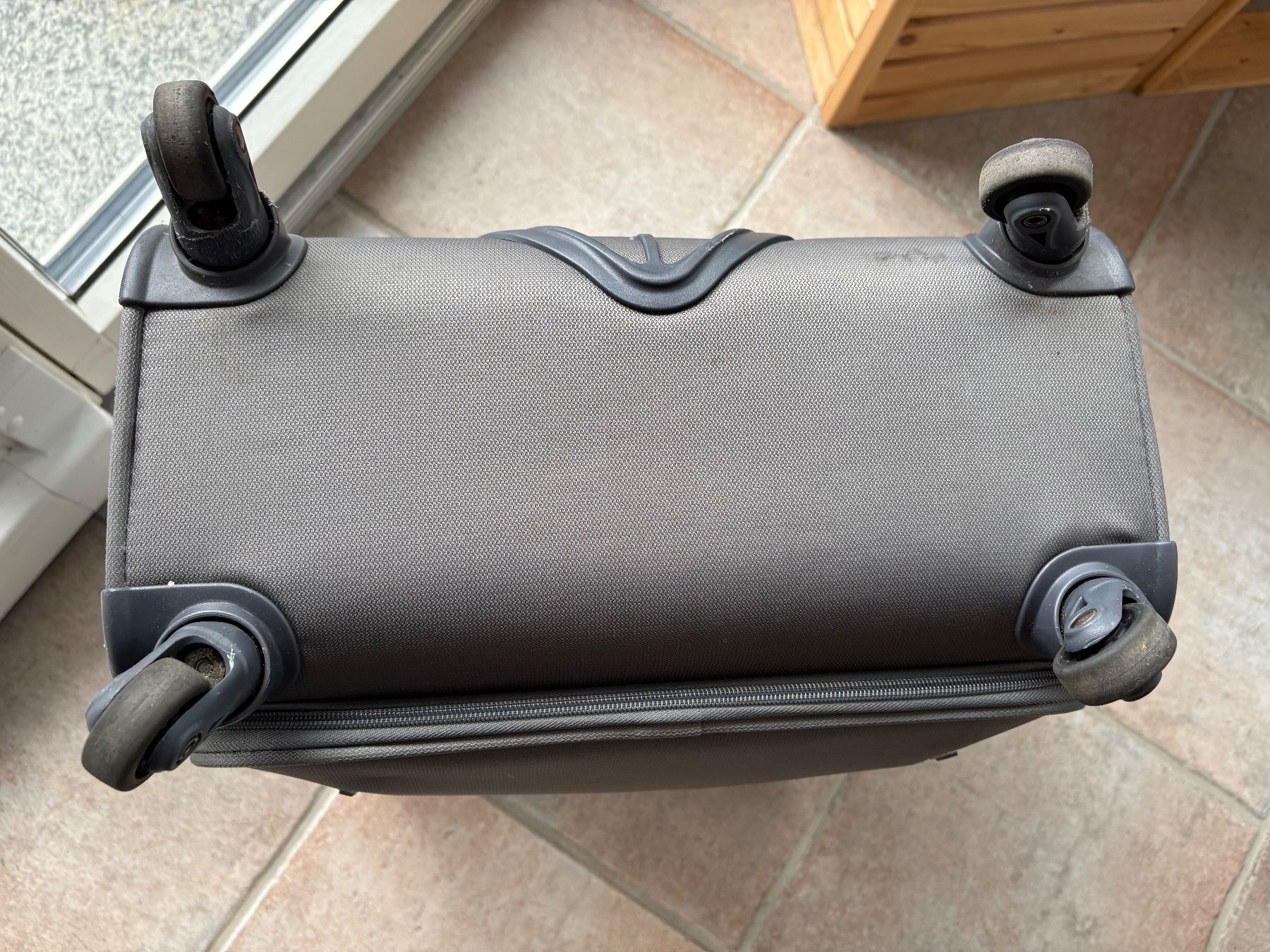 Samsonite Base Boost 55cm 4 Rad Handgepäck Koffer (Gebraucht) in ...