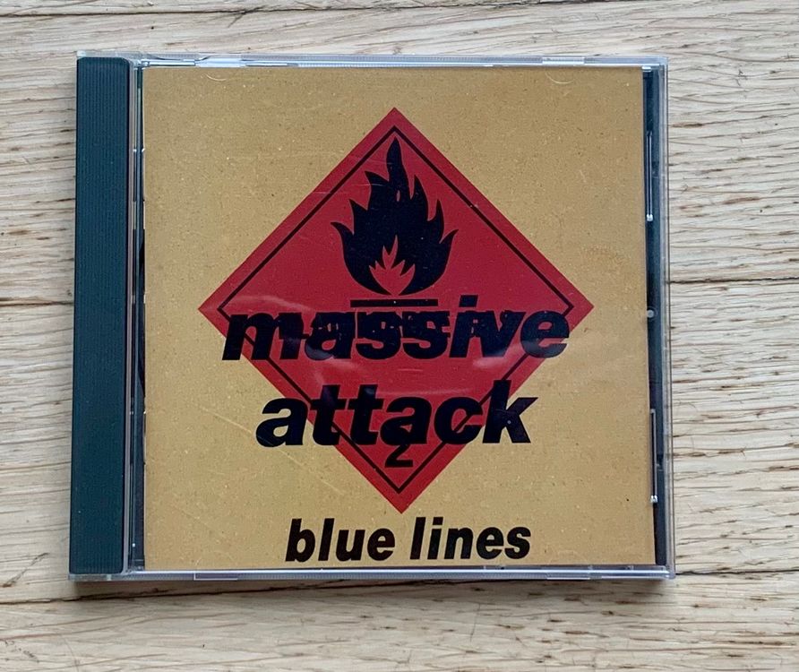 Massive Attack Blue lines (Gebraucht) in Zürich für CHF 5 – mit Lieferung auf Ricardo kaufen