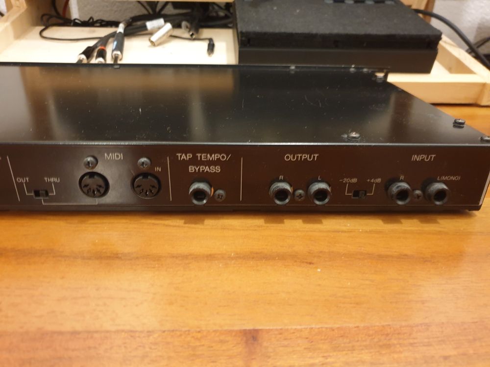 Yamaha EMP-700 Multieffektgerät (Gebraucht) in Zürich für CHF 51 – mit Lieferung auf Ricardo kaufen