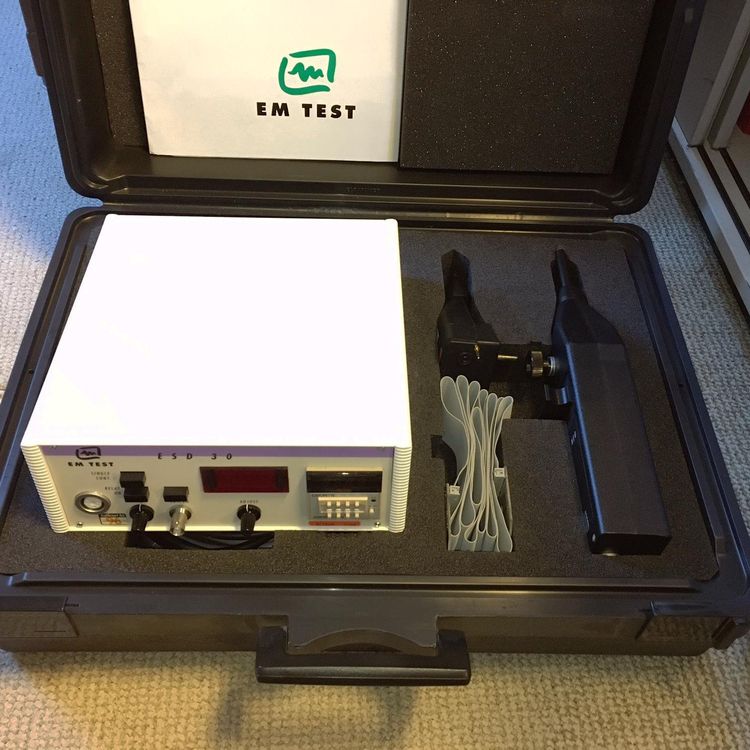 EM Test ESD-30 Electrostatic Discharge Simulator (Gebraucht) in ...