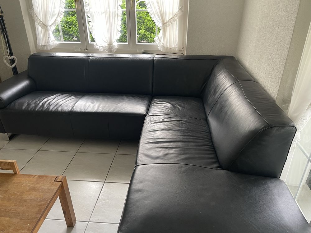 Schwarzes Ecksofa Leder (Gebraucht) in Niederwil AG für CHF 1 – nur Abholung auf Ricardo kaufen
