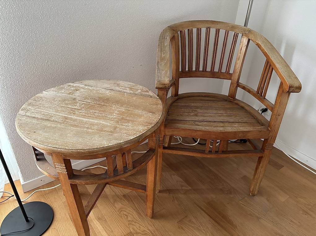 Table et chaise en teck (Gebraucht) in Nyon für CHF 110 – nur Abholung ...