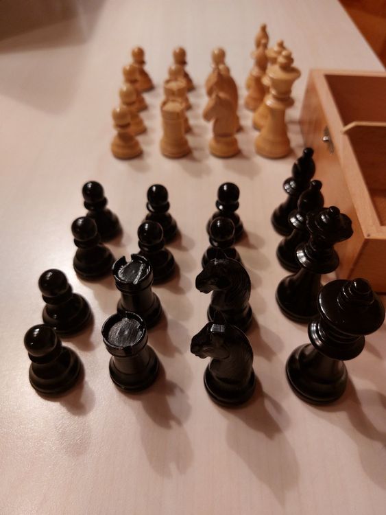 Schachfiguren Mit Holzbox Kaufen Auf Ricardo