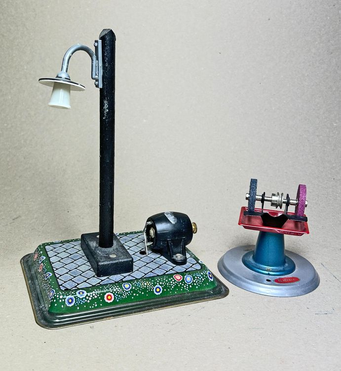 Dynamo mit Lampe und Schleifmaschine von Wilesco (Gebraucht) in ...