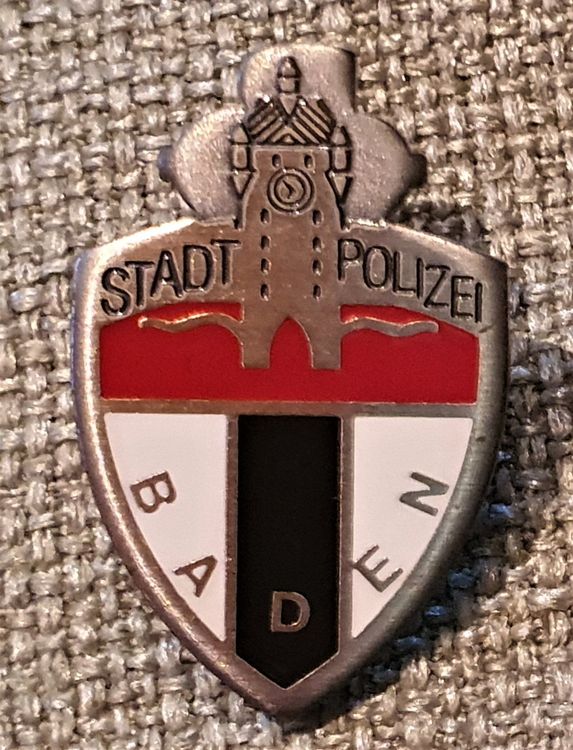 M489 - Pin Stadt Polizei BADEN (Gebraucht) in Reinach BL für CHF 2 – mit Lieferung auf Ricardo ...