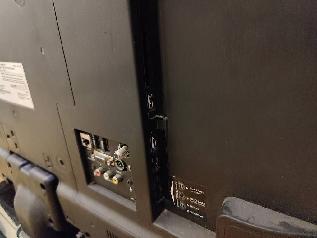 40 Zoll, 4K, HDR10 LCD Fernseher, Smart TV (Gebraucht) in Widnau für ...