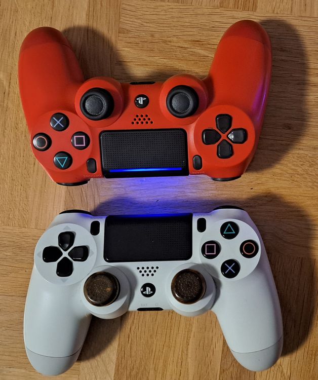 Ps4 Original SONY Controller 2 Stück (Gebraucht) in Biel/Bienne für CHF ...