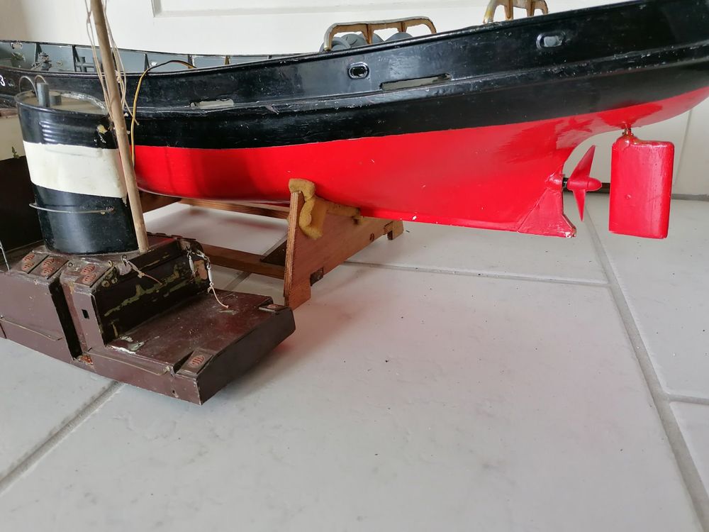 Graupner Bugsier 3 vom Schiffsfriedhof zur Restaurierung (Defekt) in Chabrey für CHF 46 – nur ...