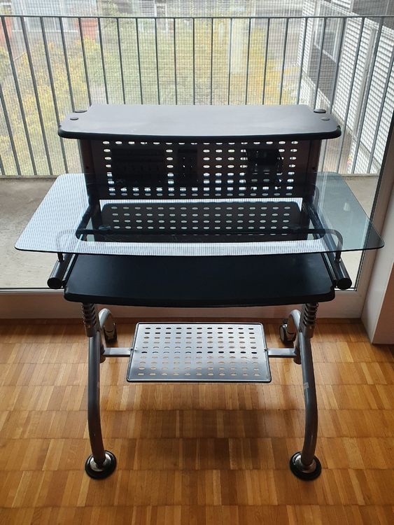Computer / PC - Desk / Bureau / Schreibtisch / Pult | Kaufen auf Ricardo