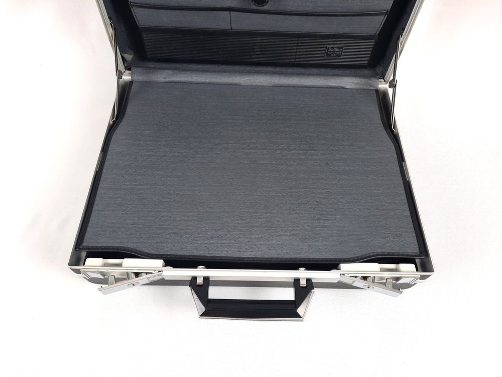 DELSEY verschliessbarer Aktenkoffer mit Schlüsseln (Gebraucht) in ...