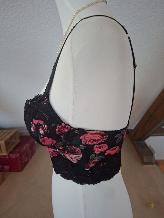 Schöner H&M BH, Grösse 75B mit Rosenmuster und Spitze! (Gebraucht) in ...