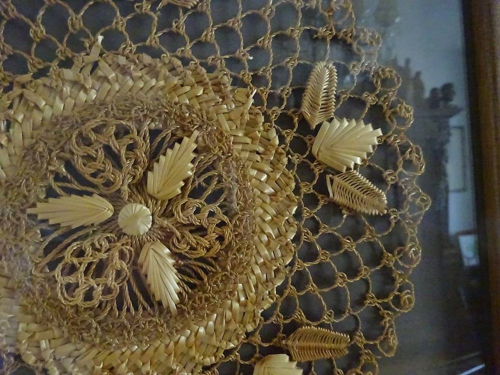 Bezauberndes Strohbild / Freiämter Strohkunst Tracht (Gebraucht) in ...