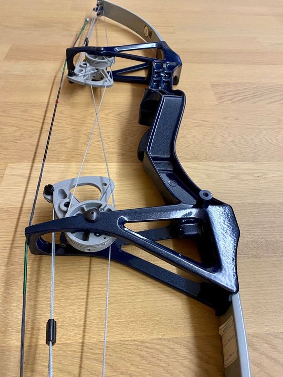 Seltener Compoundbogen Bear Delta V (Gebraucht) in Zürich für CHF 120 ...