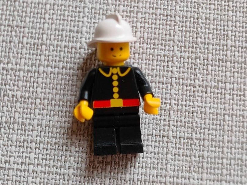 Lego Figur - Firefighter - Feuerwehrmann | Kaufen auf Ricardo