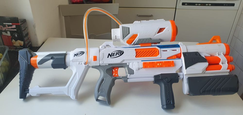 Nerf Modulus Mediator Kampfblaster & Tri-Strike Mega Dart (Gebraucht ...