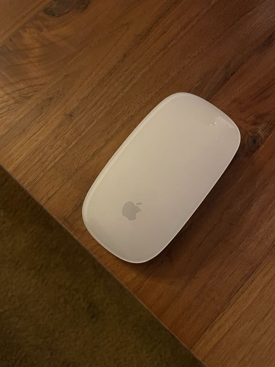 Apple Mouse mit Batterie (Gebraucht) in Bülach für CHF 5 – mit ...