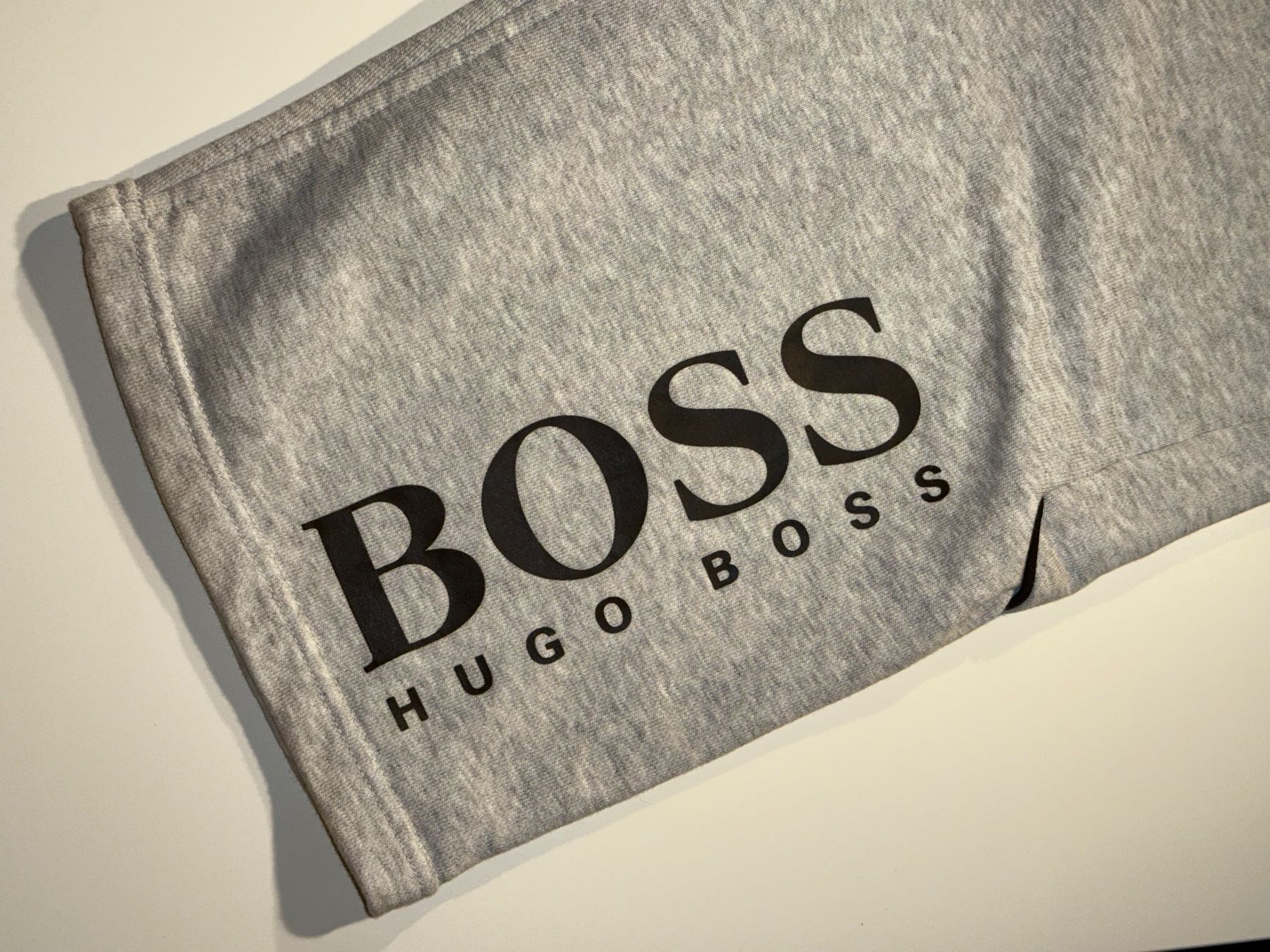 Hugo Boss Kinder Shorts – Top Zustand – Grösse 12 / XS (Neu (gemäss ...