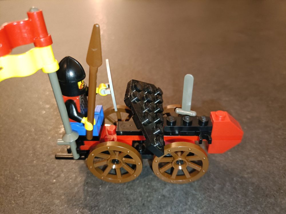 Lego Set 1971 BLACK KNIGHT'S BATTERING RAM, year 1993 (Gebraucht) in ...